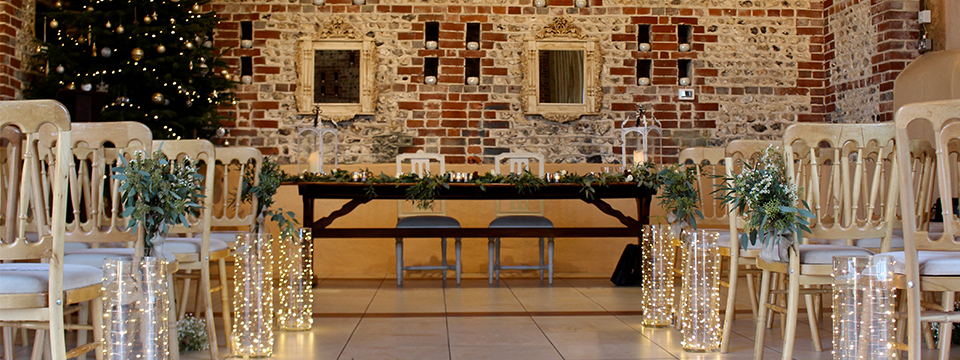 21 Winter Wedding Decorations For A Barn Wedding | Upwaltham Barns